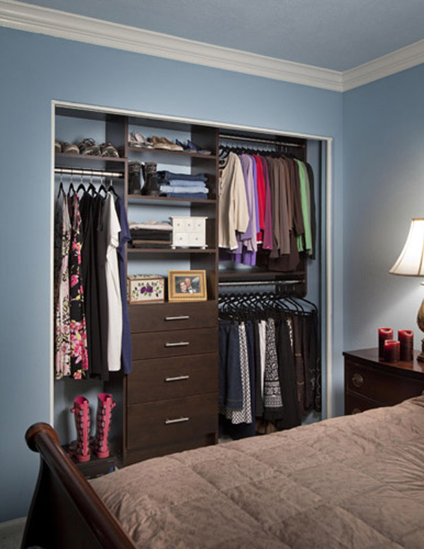 Modern Reach In Guest Closet - Buffalo Closets